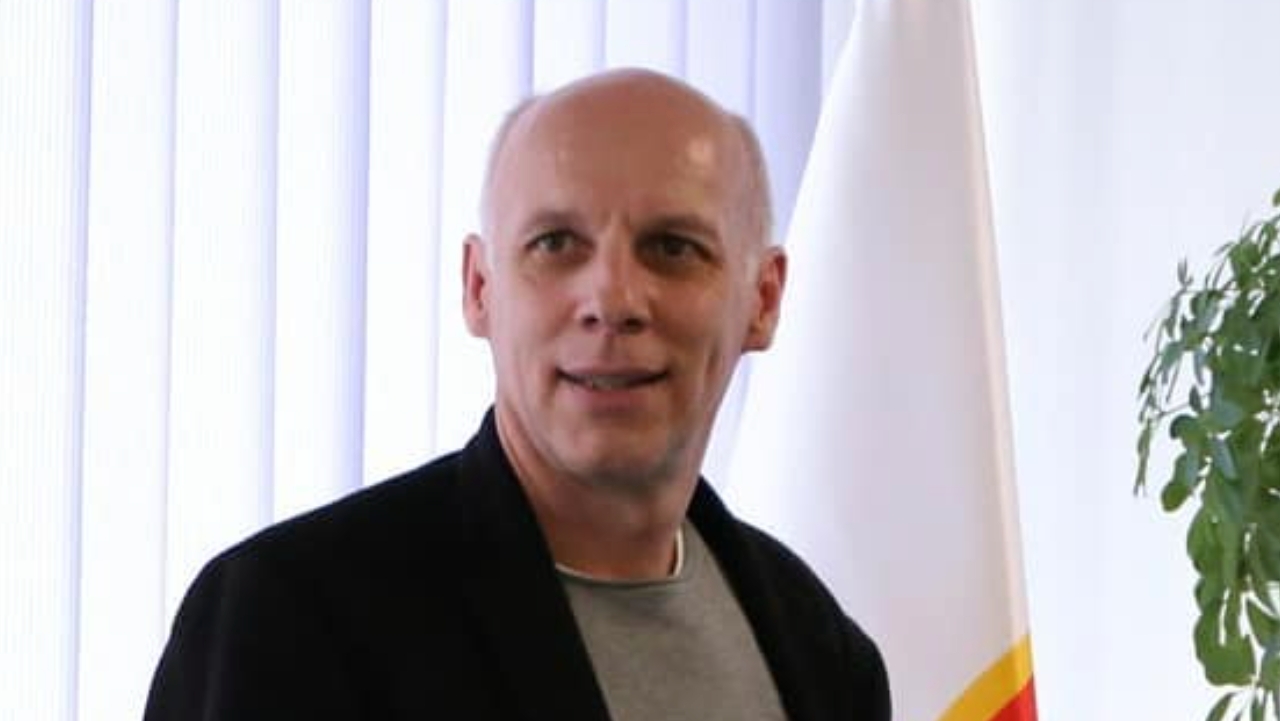 Skyz Metro FM – 100.3